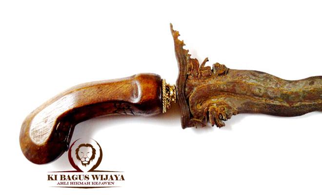 Apa Itu Pusaka Dalam Budaya Kejawen - Ki Bagus Wijaya